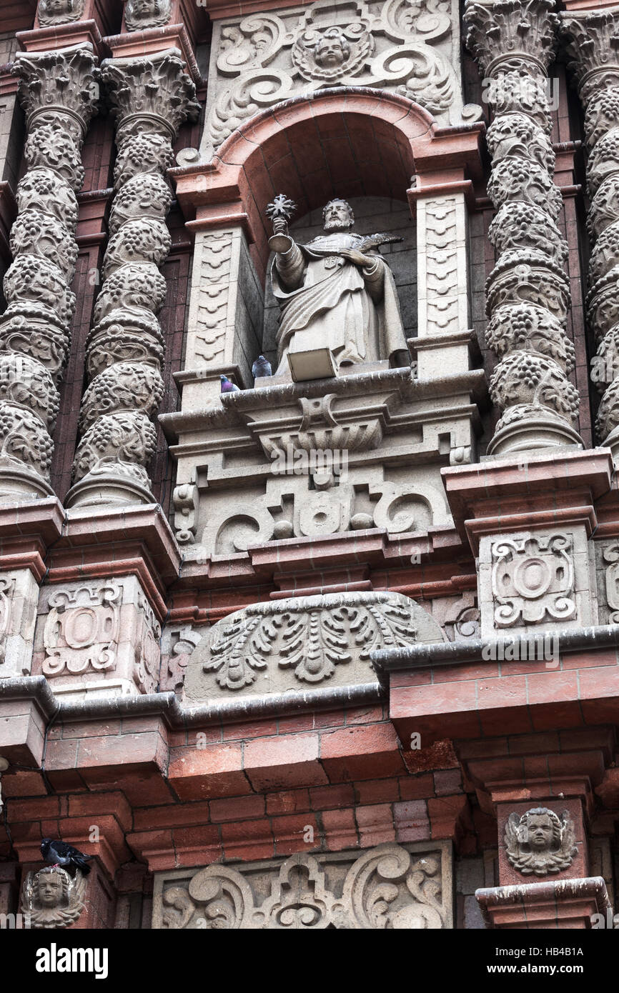 sculpture in a beautiful church Stock Photo - Alamy