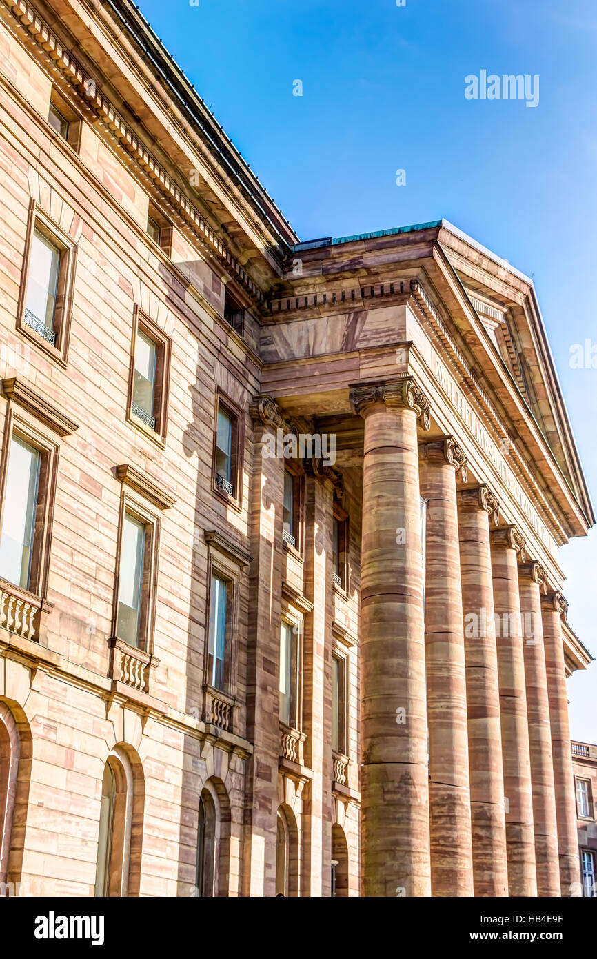 Neoclassical palace hi-res stock photography and images - Alamy
