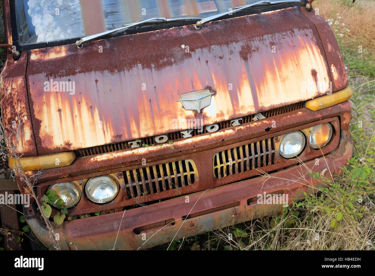 A rusty Toyoto van in Japan Stock Photo - Alamy