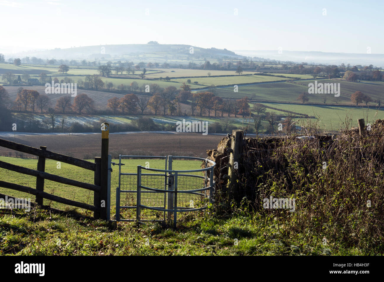 Footpath gate hi-res stock photography and images - Alamy