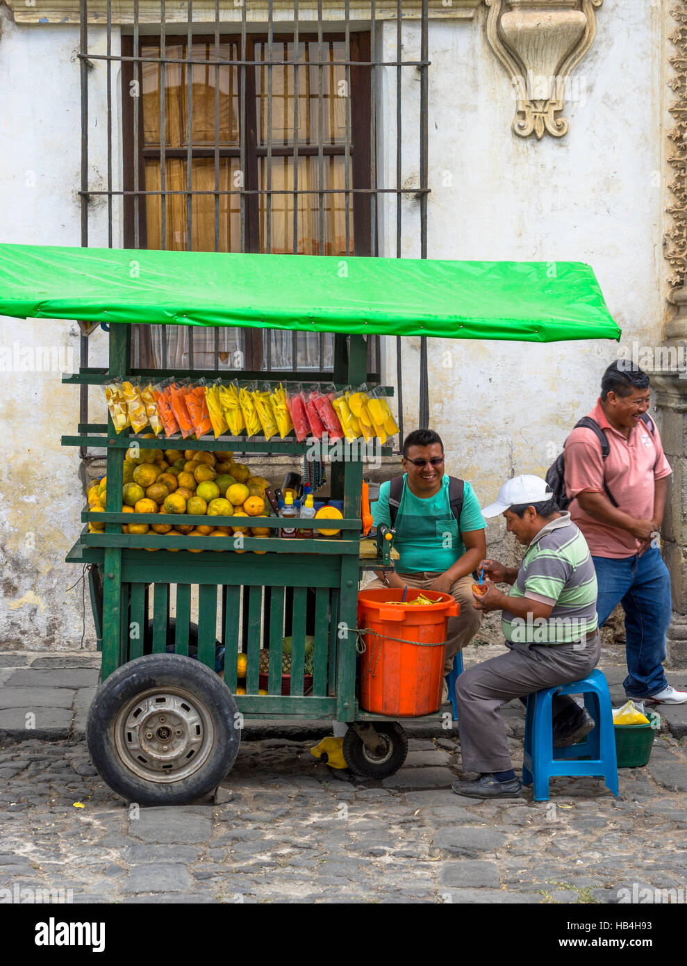 Fruit barrow hi-res stock photography and images - Alamy