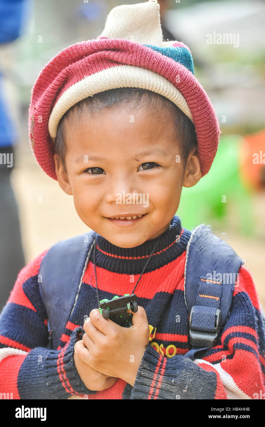 Laos kid hi-res stock photography and images - Alamy