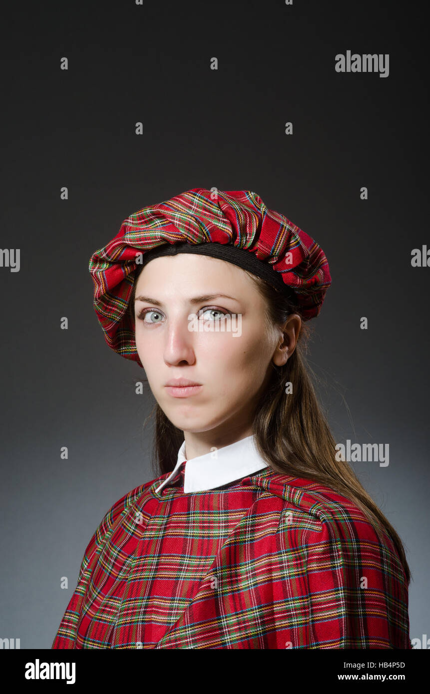 Woman wearing traditional scottish clothing Stock Photo - Alamy