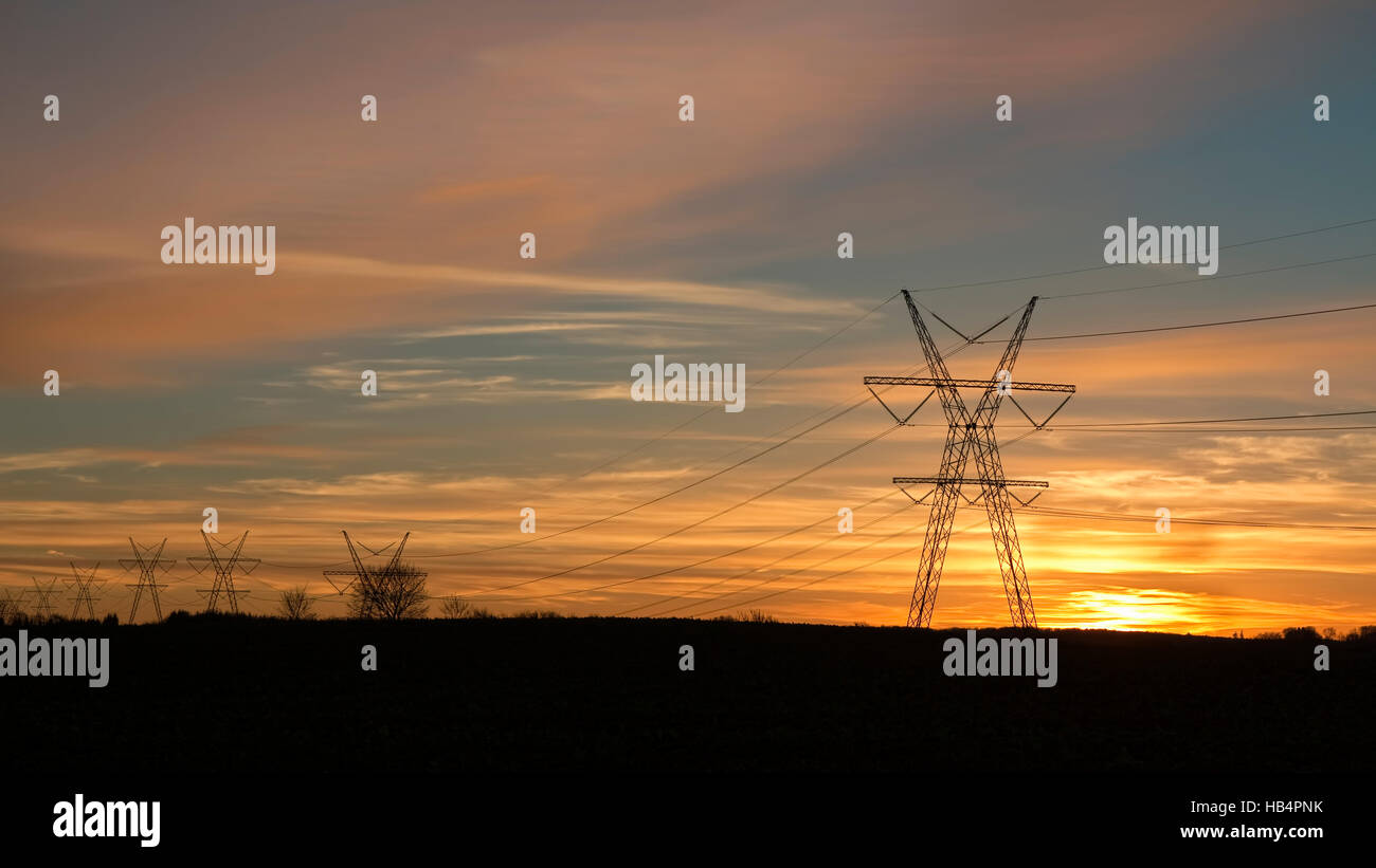 Electric pylons electrical pylon hi-res stock photography and images ...