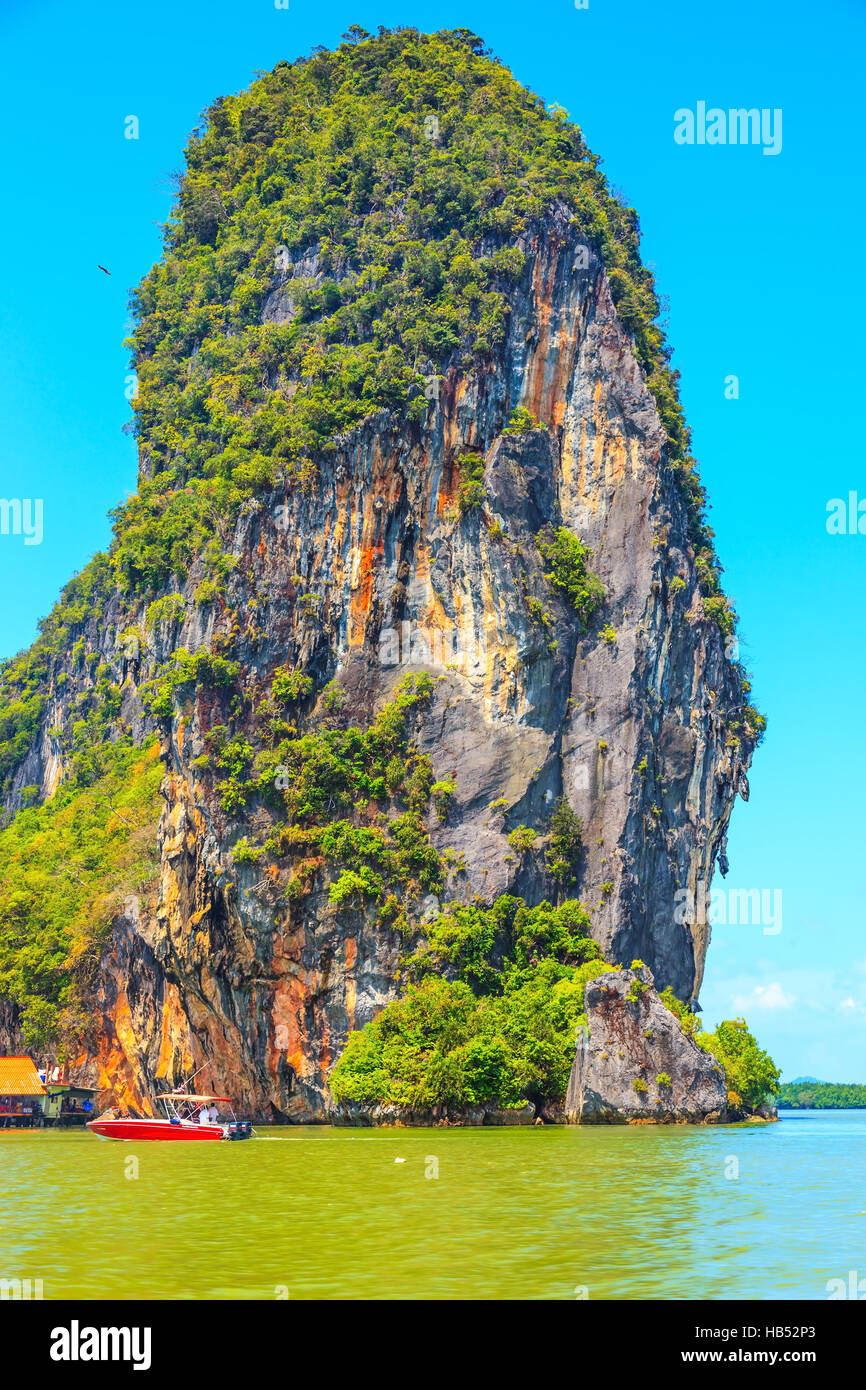 Fantastic island hi-res stock photography and images - Alamy