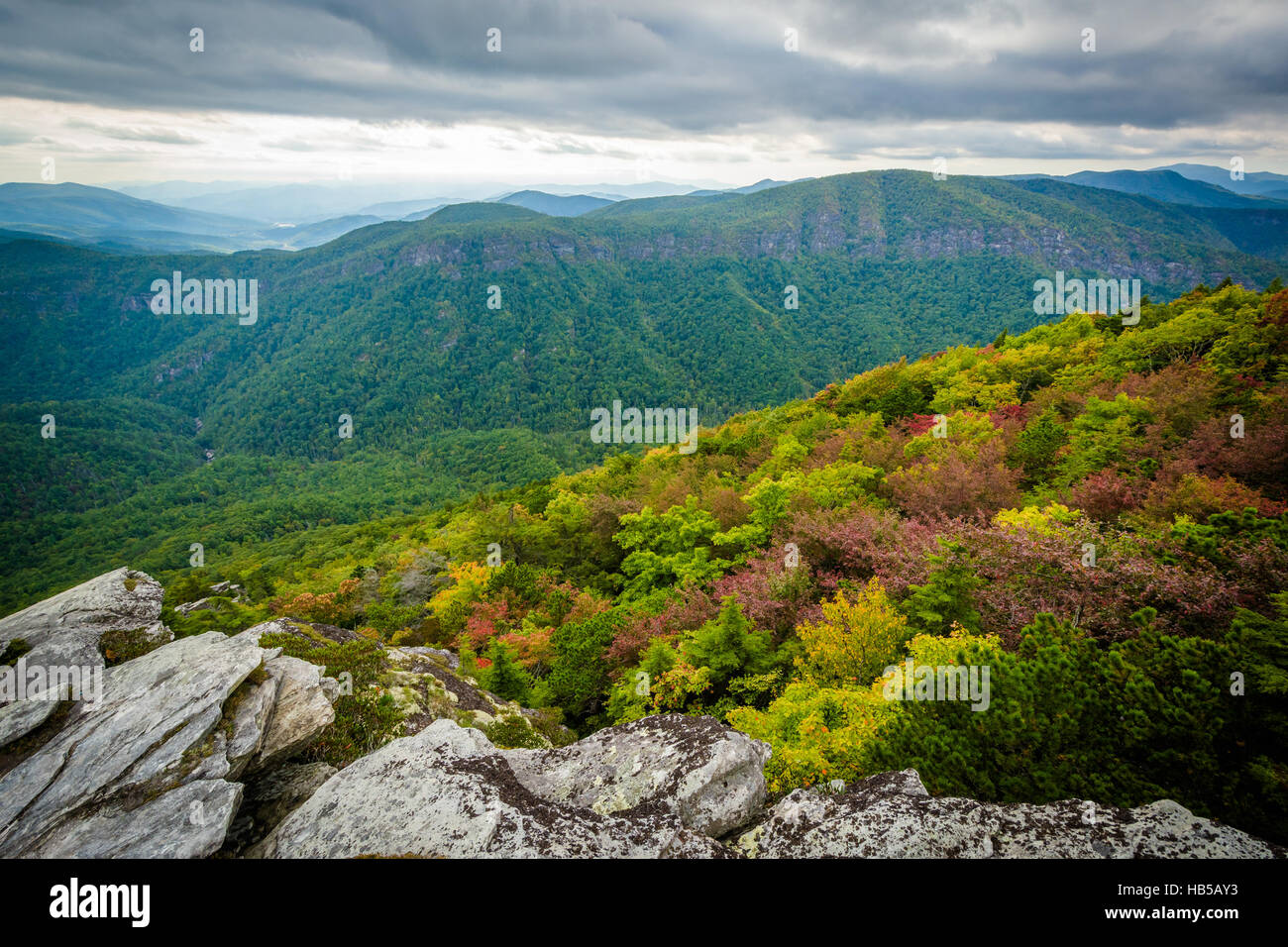 Early autumn view of the Blue Ridge Mountains from Hawksbill Mountain ...