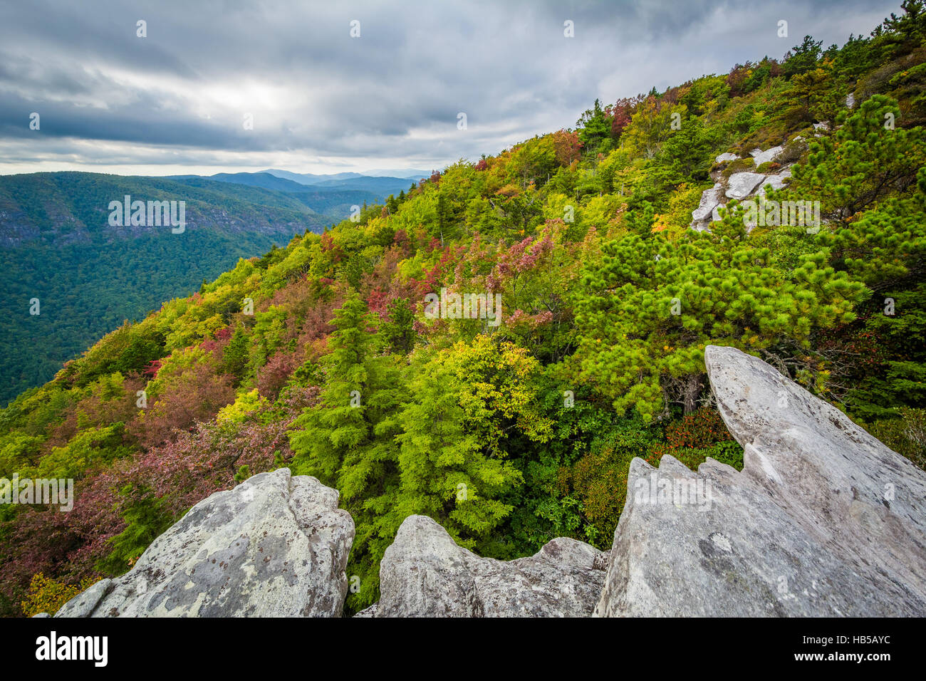 Early autumn view of the Blue Ridge Mountains from Hawksbill Mountain ...