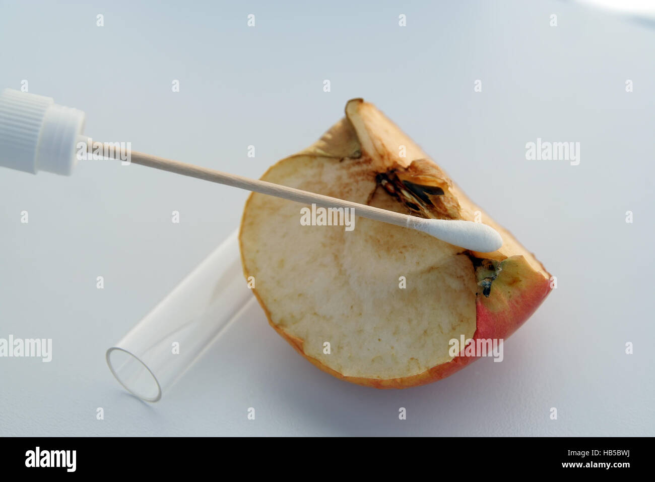 Food testing laboratory hi-res stock photography and images - Alamy