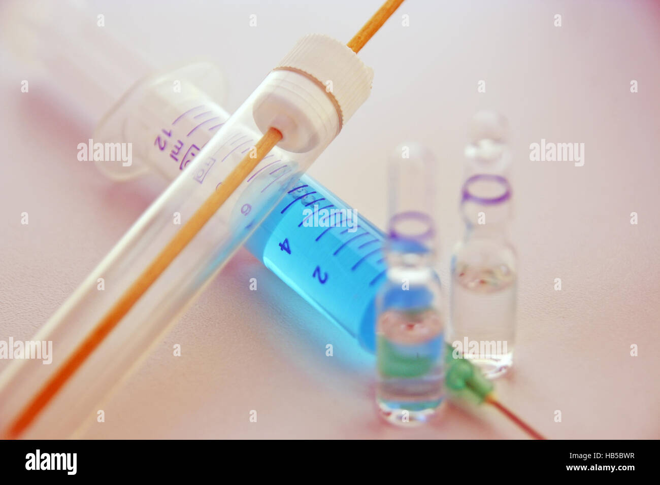 Medication ampule hi-res stock photography and images - Alamy