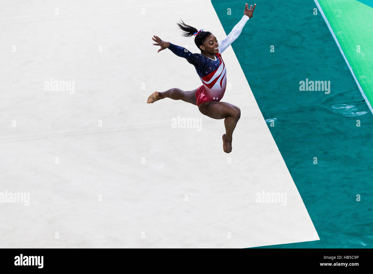 Simone biles olympics hi-res stock photography and images - Alamy