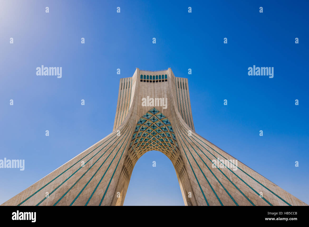 The azadi tower, or king memorial tower hi-res stock photography and ...
