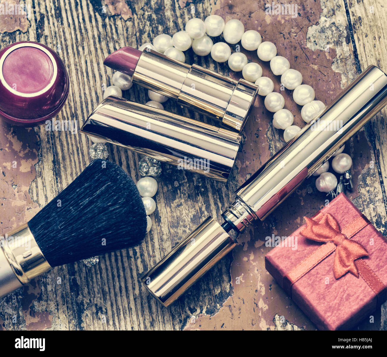 Vintage lipstick hi-res stock photography and images - Alamy