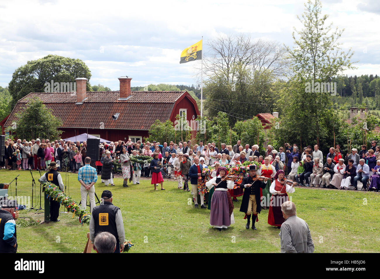 Midsummer sweden celebration hi-res stock photography and images - Alamy