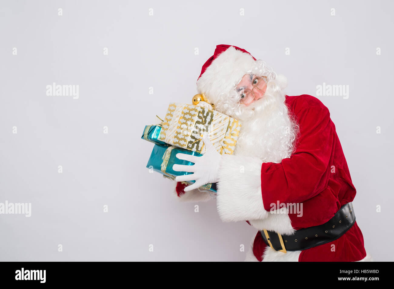 Placing christmas gift box hi-res stock photography and images - Alamy