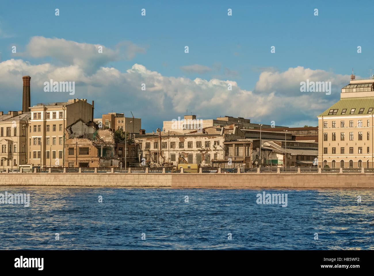 Waterfront ruins hi-res stock photography and images - Alamy