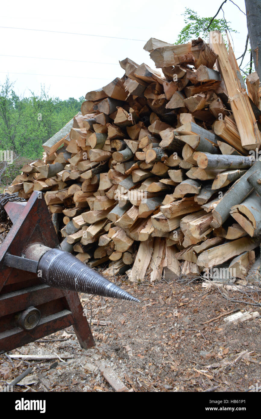 Machine sawing log hi-res stock photography and images - Alamy