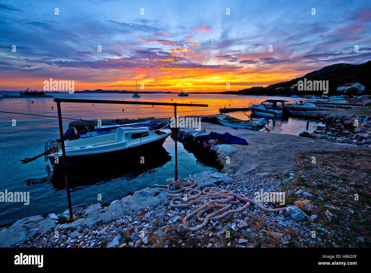 Sunset in harbor boats hi-res stock photography and images - Alamy
