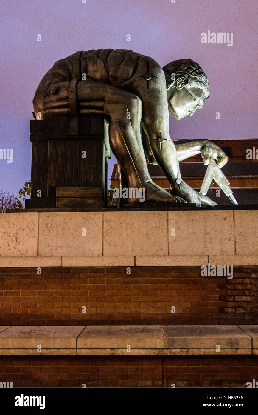Scientist sculpture statue vertical High Resolution Stock Photography ...