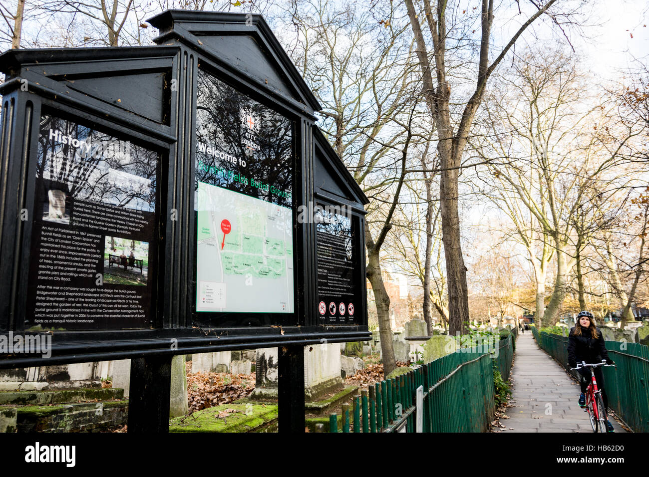 Bunhill Fields Cemetery and Burial Ground Stock Photo - Alamy