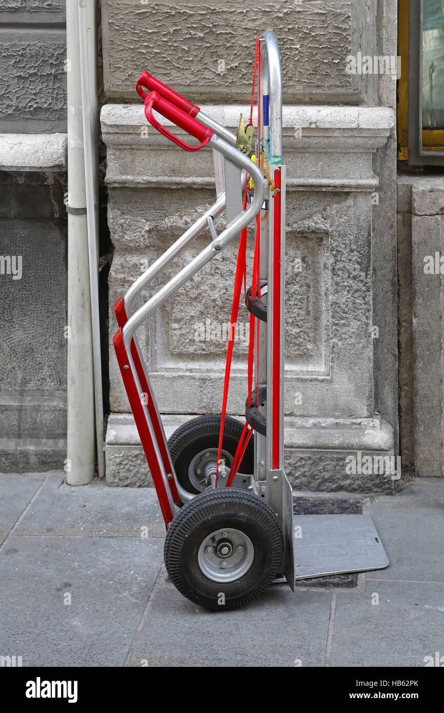 Hand truck hi-res stock photography and images - Alamy