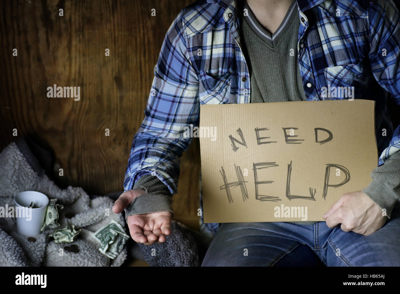 homeless man ask help Stock Photo - Alamy
