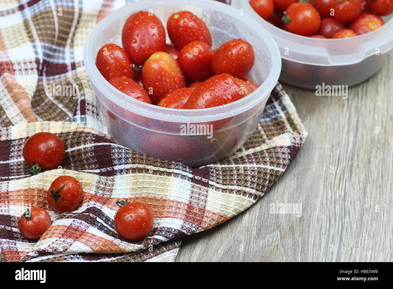 washed tomatoes in bowl Stock Photo - Alamy