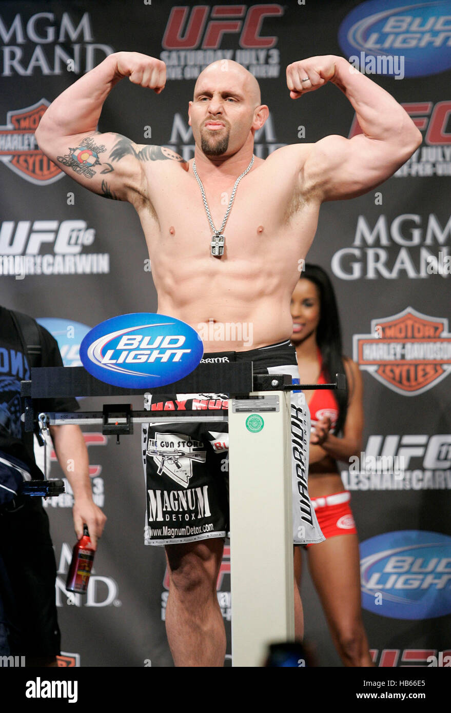 UFC fighter Shane Carwin at the weigh ins for UFC 116 at the MGM Grand ...