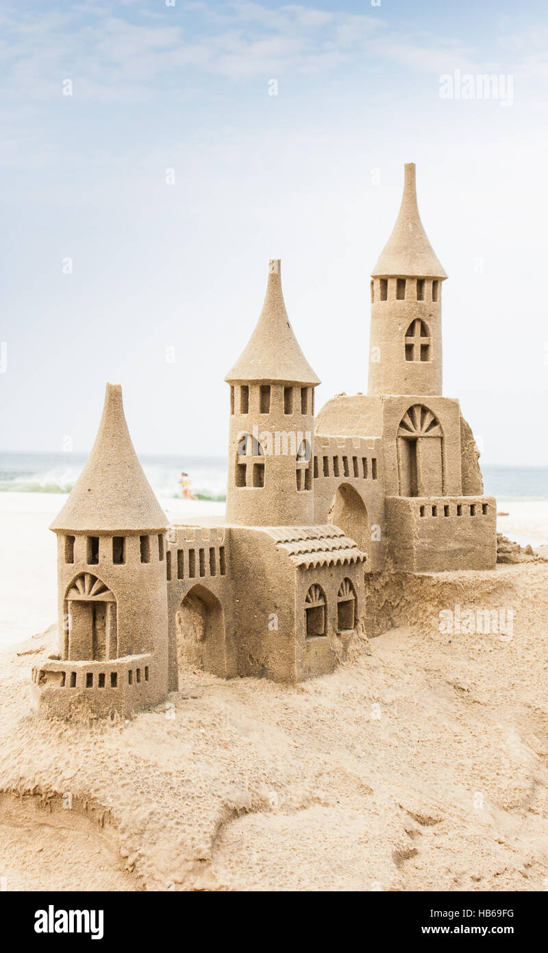 Sandcastle fort hi-res stock photography and images - Alamy