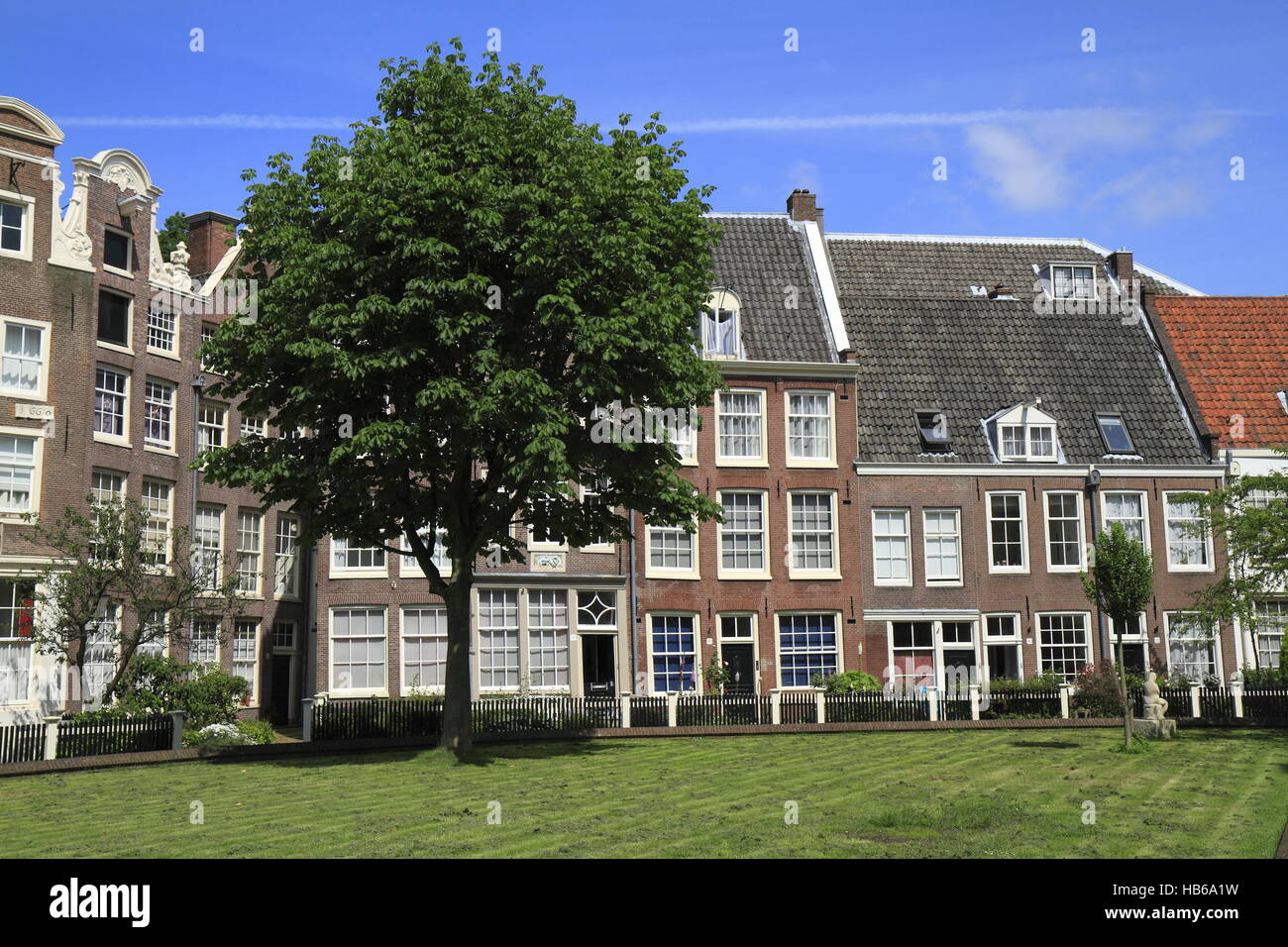 Begijnhof in Amsterdam, Netherlands Stock Photo - Alamy
