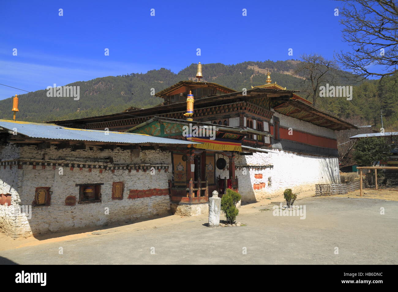 Lhakhang hi-res stock photography and images - Alamy