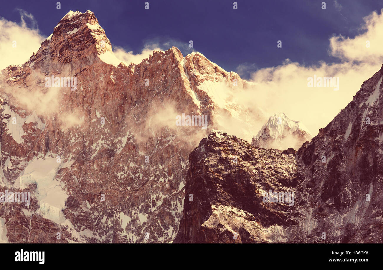 Jannu mountain hi-res stock photography and images - Alamy