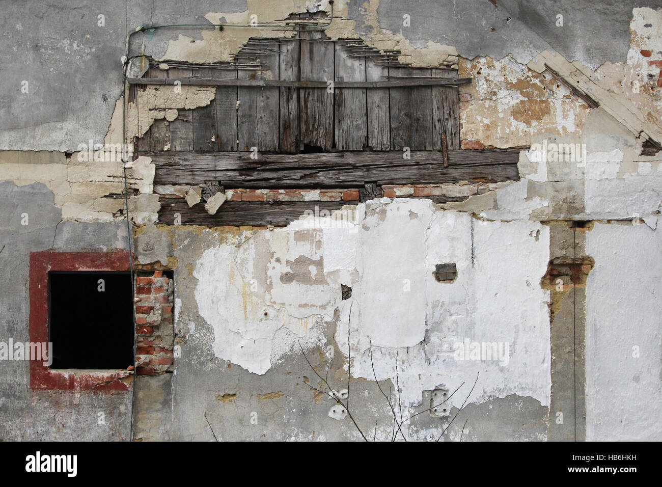 Ruinous building hi-res stock photography and images - Alamy