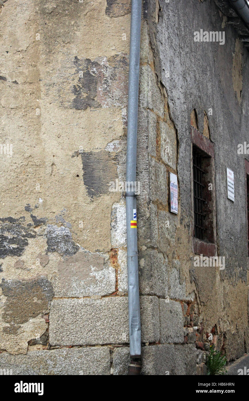 Ruinous building hi-res stock photography and images - Alamy