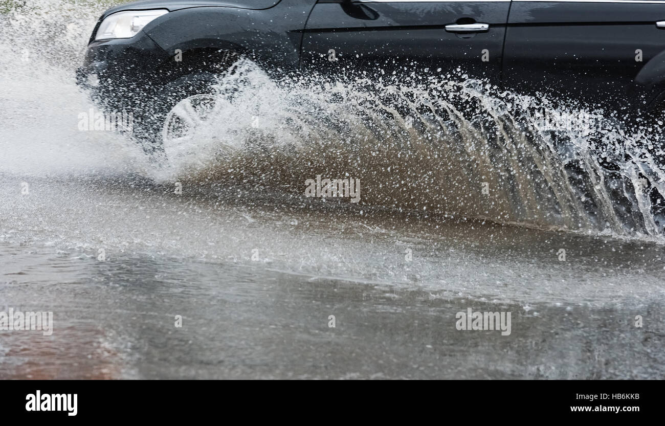 Spray from flood hi-res stock photography and images - Alamy