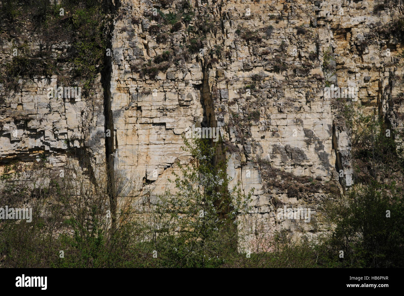 Lime quarry hi-res stock photography and images - Alamy
