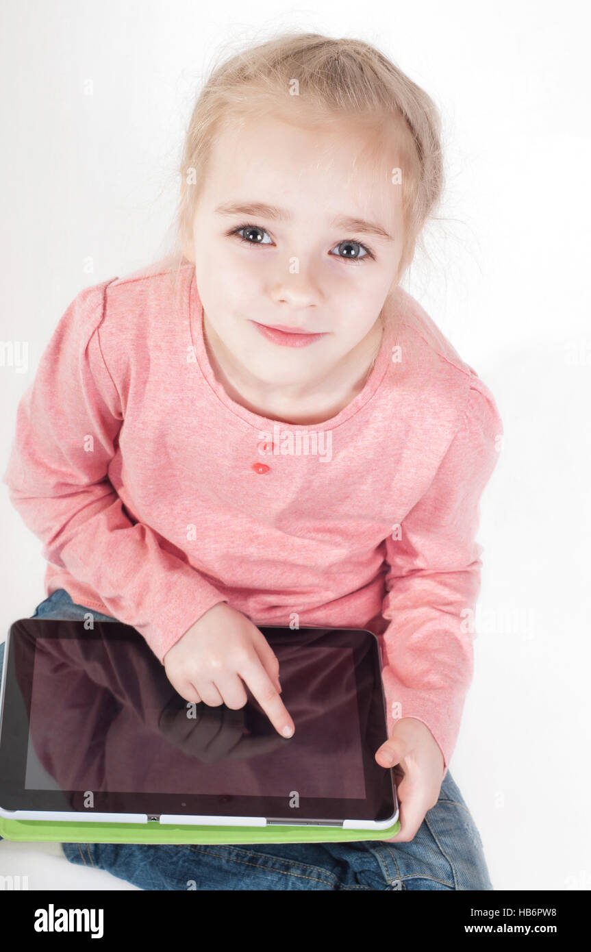 Uses a tablet hi-res stock photography and images - Alamy