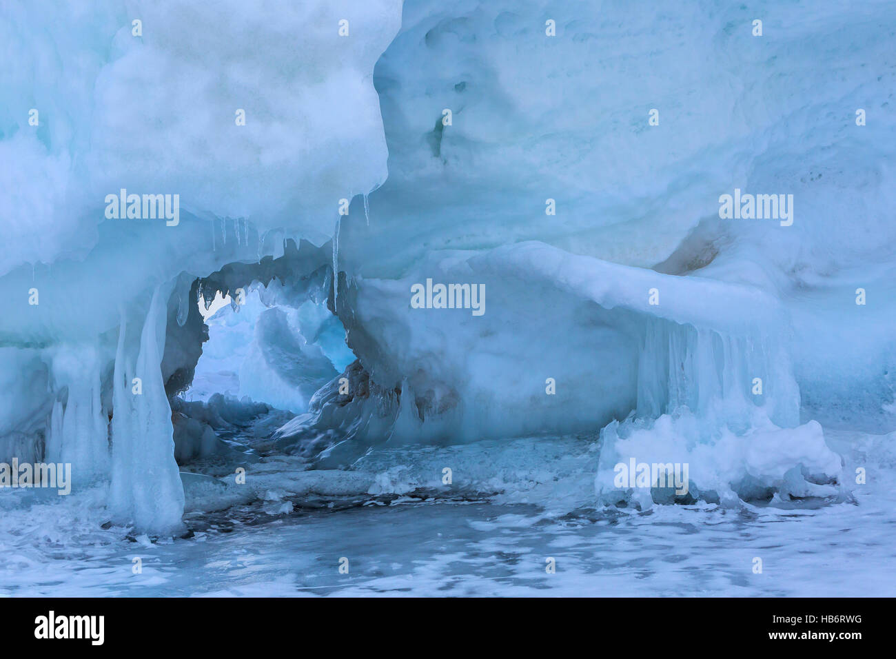 Snow caves of ice Stock Photo - Alamy