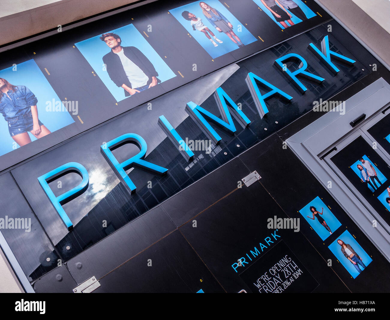 Primark New Store Opening Stock Photo - Alamy