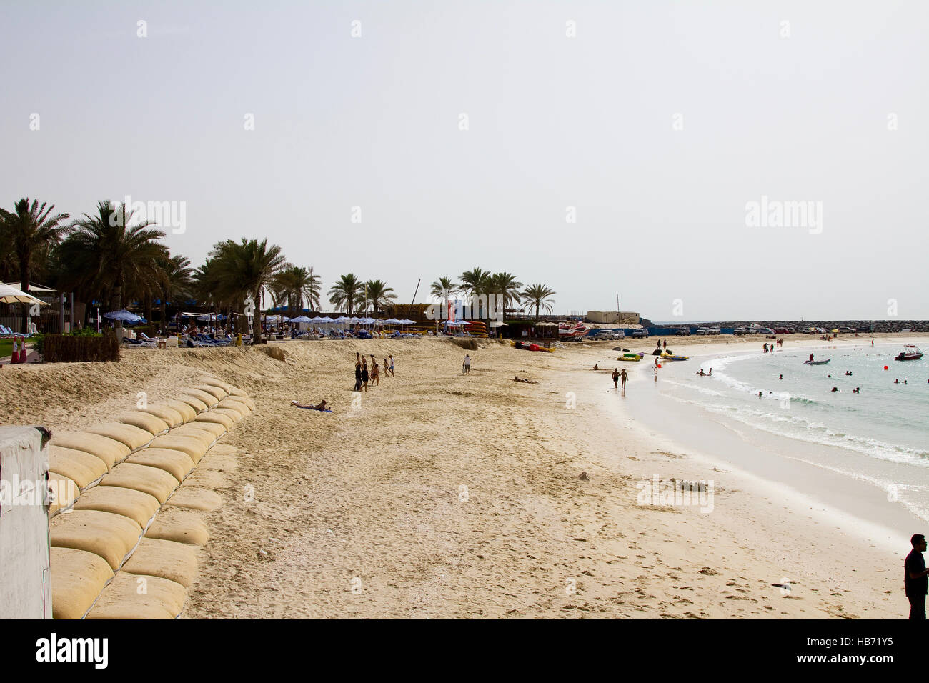 A clean shot at the Jumeirah beach area in Dubai, UAE Stock Photo - Alamy
