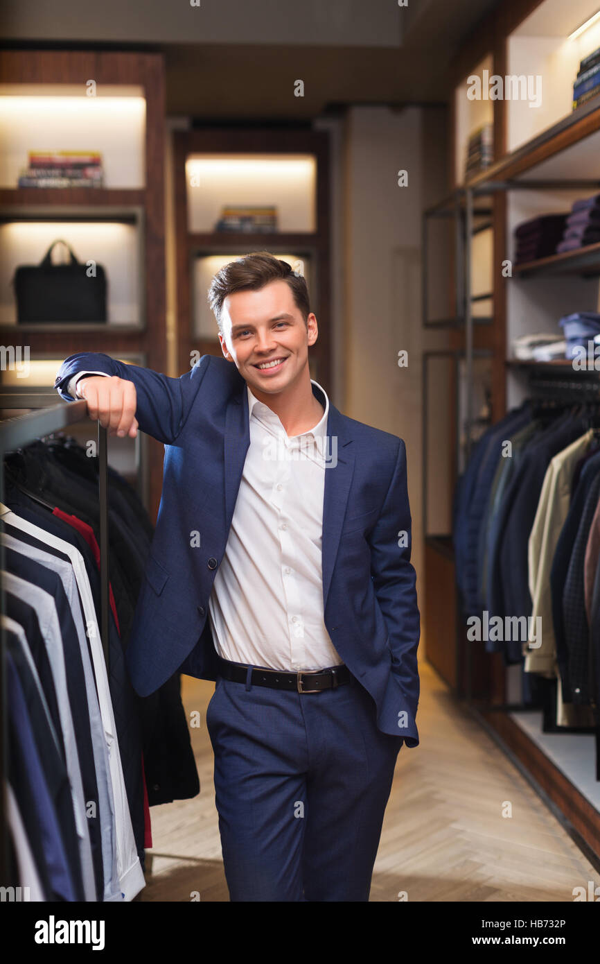 Beauty store and customer hi-res stock photography and images - Alamy