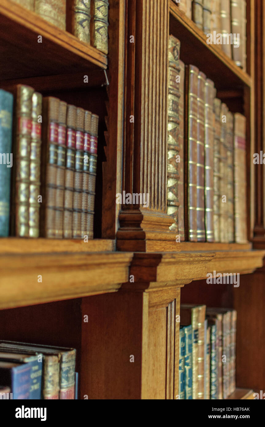 Old bookrack hi-res stock photography and images - Alamy