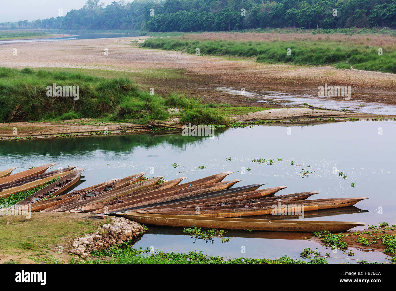 Chitwan national park canoe safari hi-res stock photography and images ...