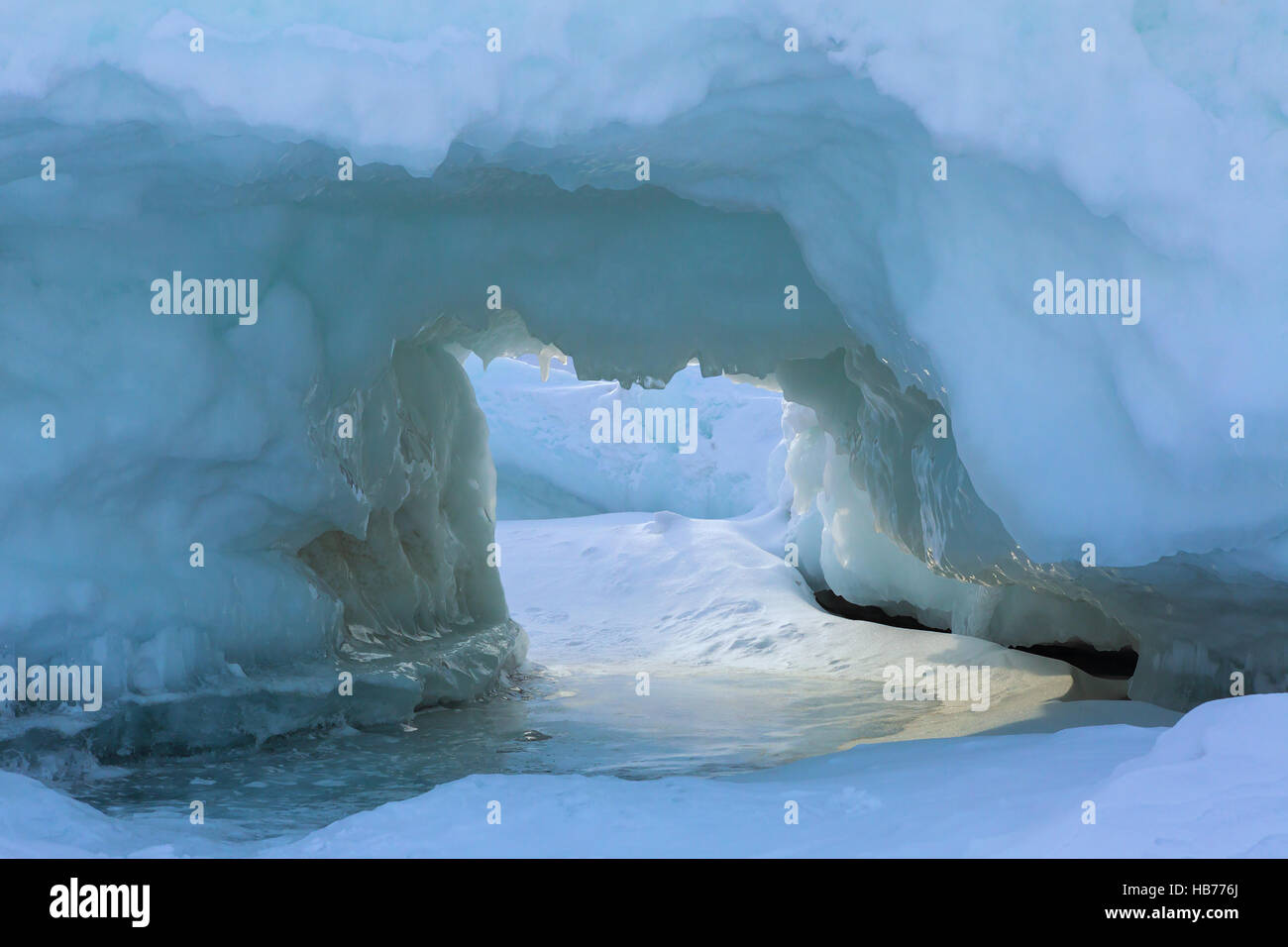 Snow caves of ice Stock Photo - Alamy
