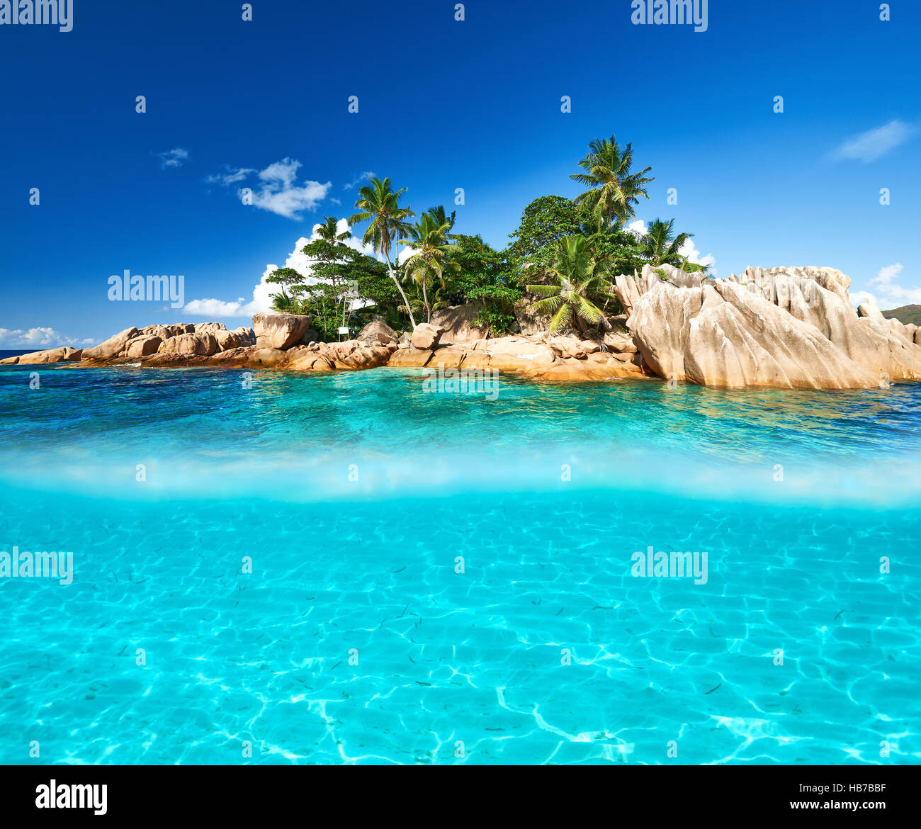Beach with white sand bottom underwater view Stock Photo - Alamy
