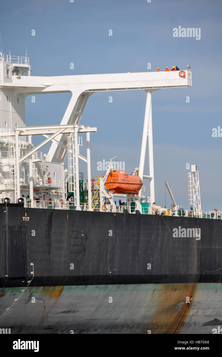 Super tanker bridge hi-res stock photography and images - Alamy