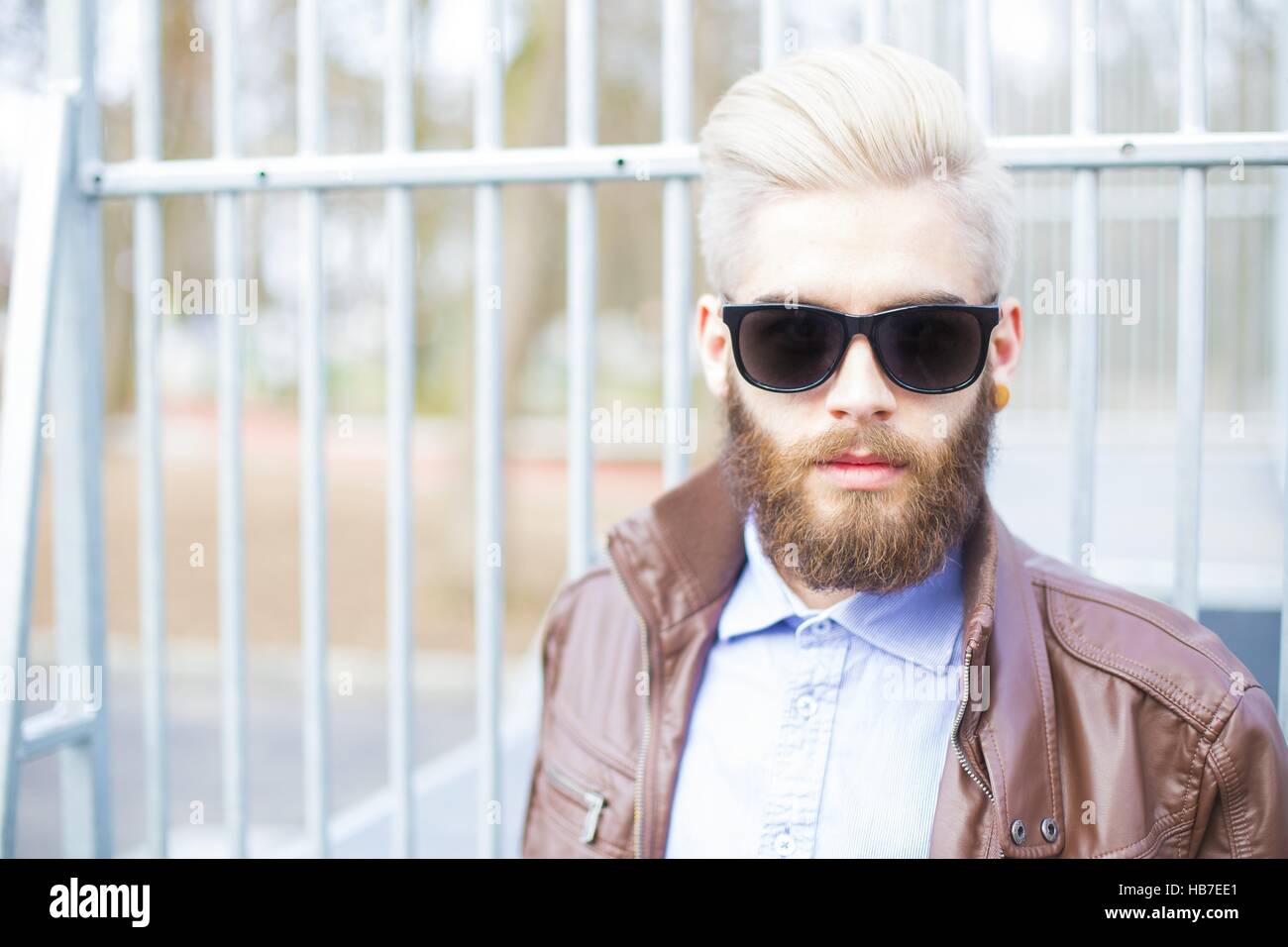 Genuine hipster hi-res stock photography and images - Alamy