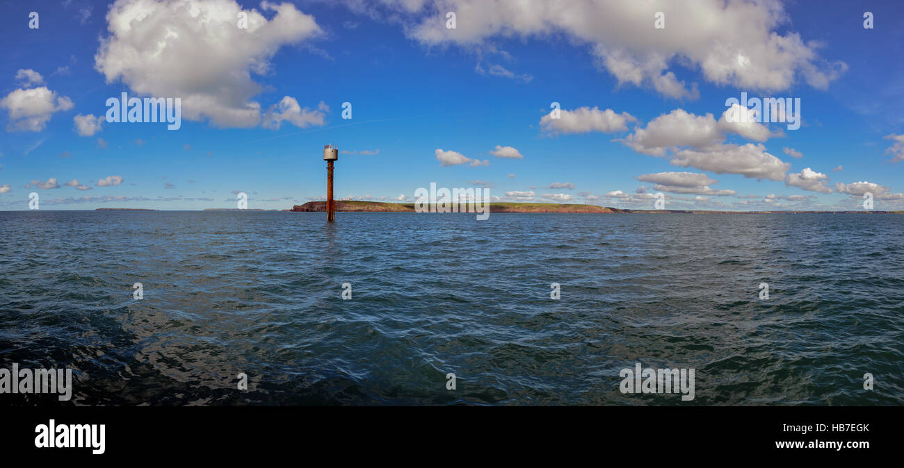 Panoramic view from the entrance to Milford Haven. From Skokholm to ...
