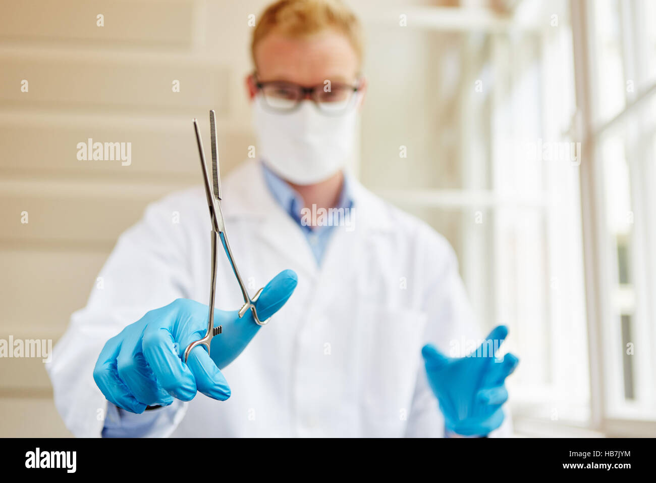 Medical clamp hi-res stock photography and images - Alamy