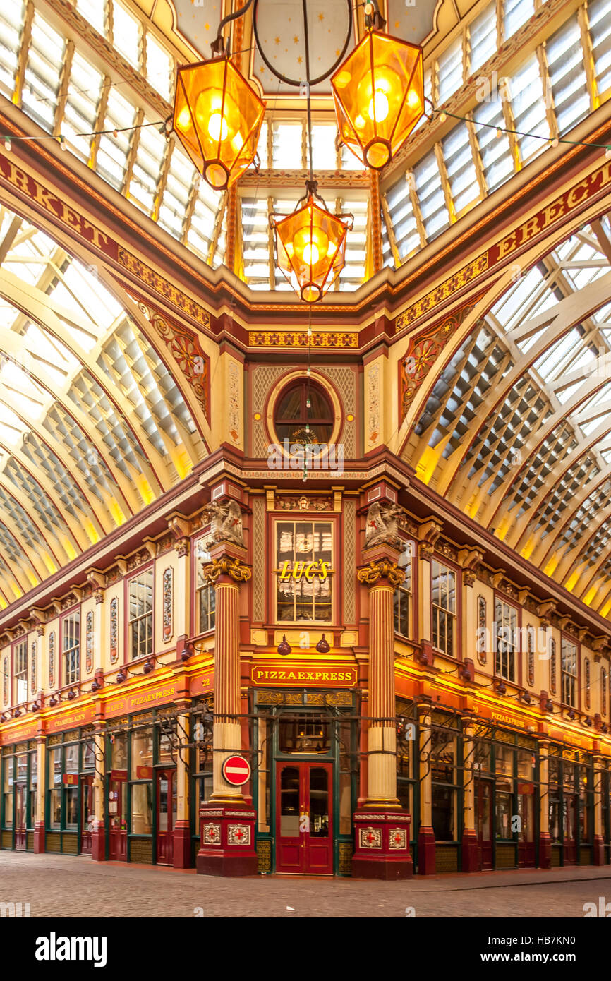 Leadenhall building city of london hi-res stock photography and images ...