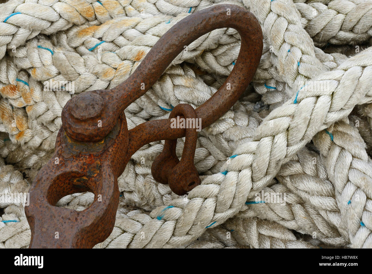 Heavy rope hi-res stock photography and images - Alamy